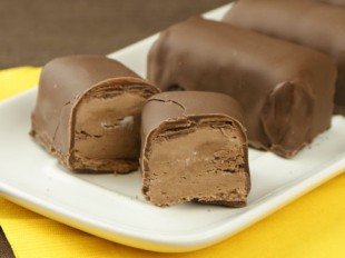 Homemade Three Musketeers Candy Bars | CANDIQUIK